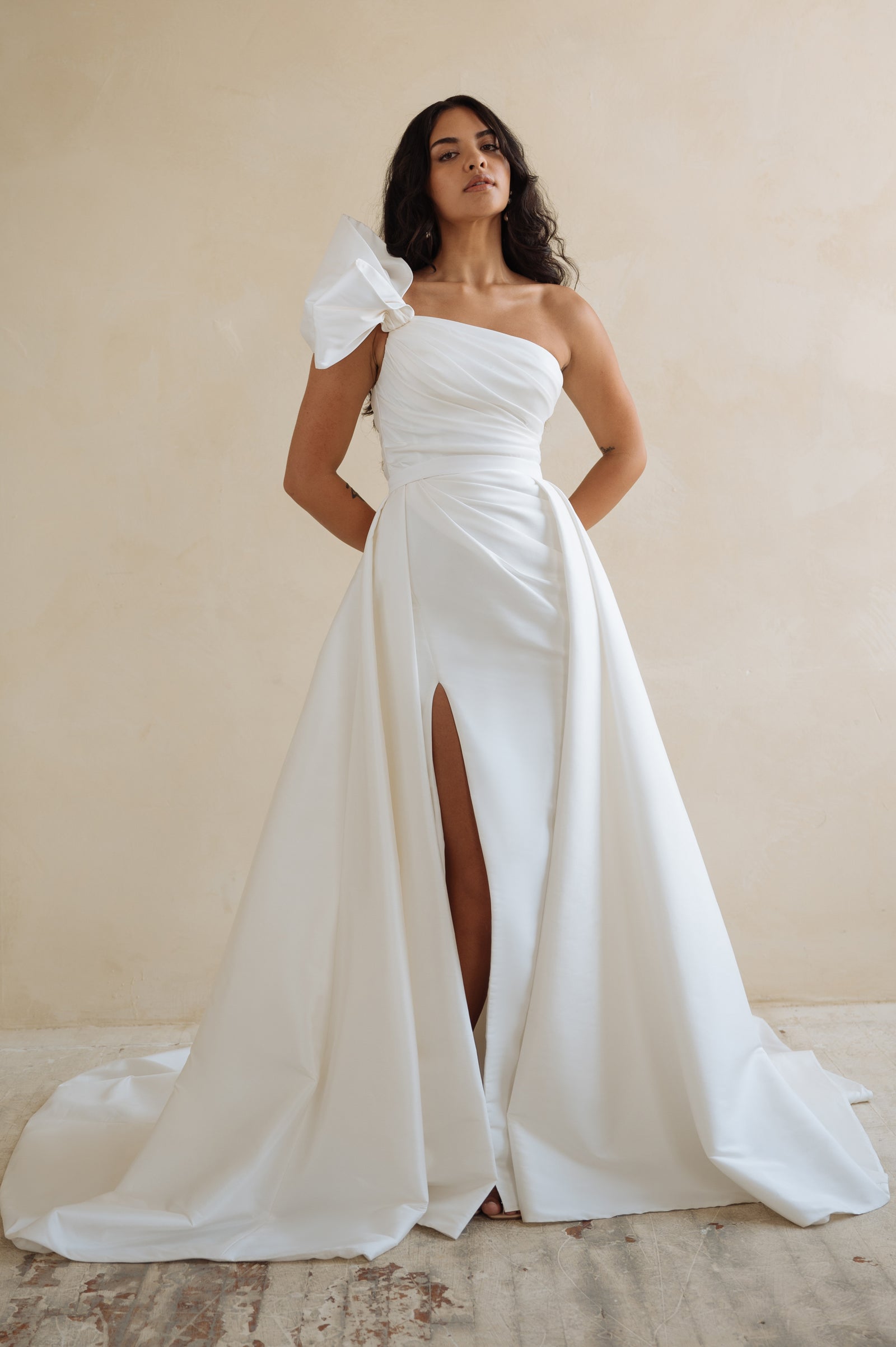 Folkster bridal gowns